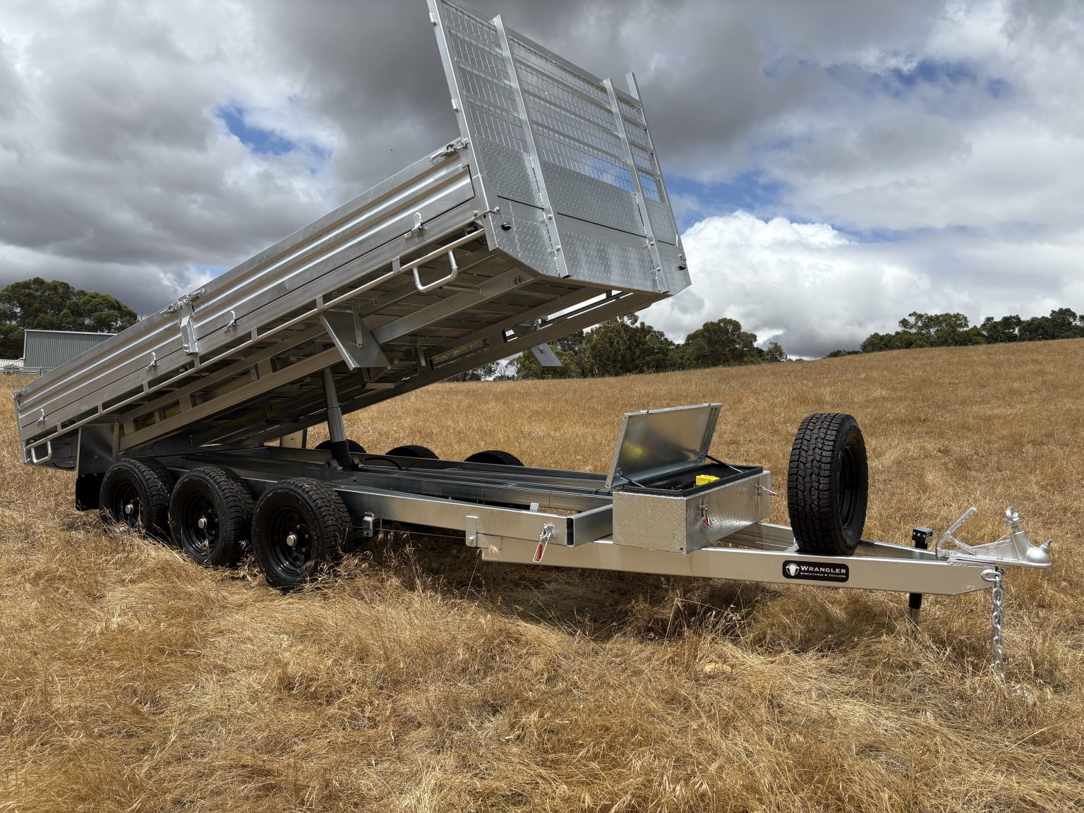 Wrangler Tipping Flatbed Trailers | Tipping Trailer Sales WA