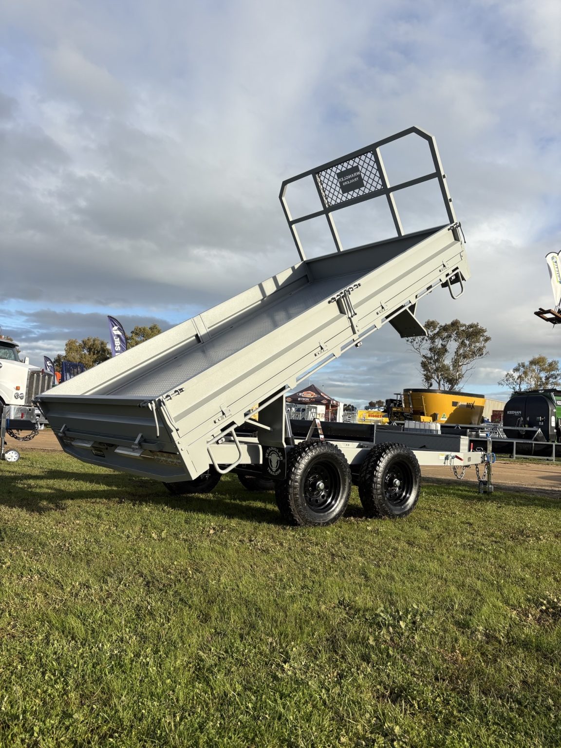 Powder Coated Flat Top Tipper Trailers Perth